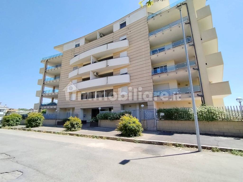 Affitto Appartamento Aprilia. Bilocale in via Arno 37. Buono stato ...