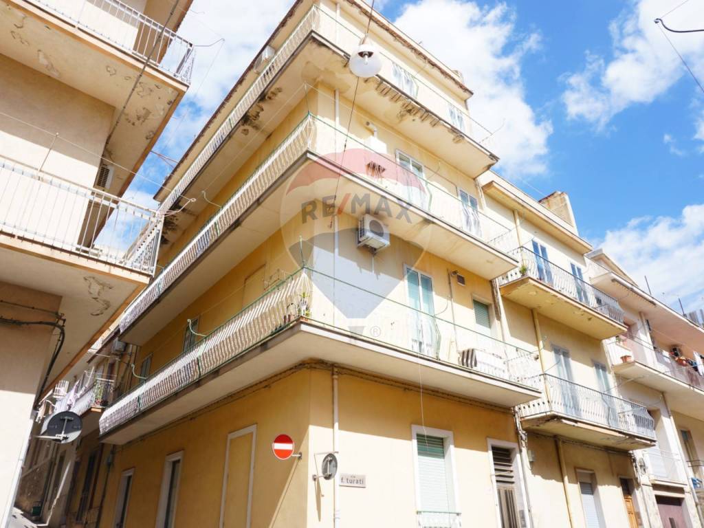 Vendita Appartamento Ragusa. Trilocale in via Filippo Turati 19. Buono ...