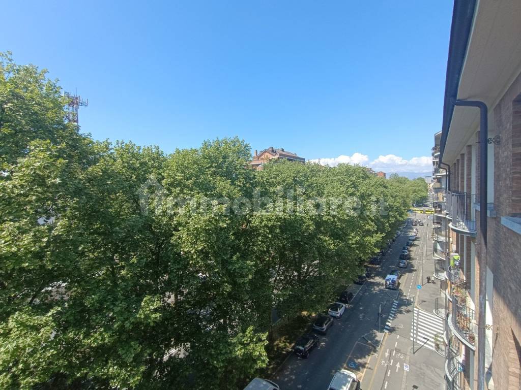 Vendita Appartamento Torino. Trilocale in corso Novara 45. Ottimo stato ...