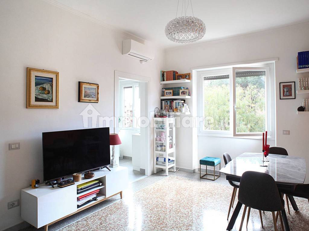 Vendita Appartamento Roma. Trilocale in via Fabiola. Ottimo stato ...