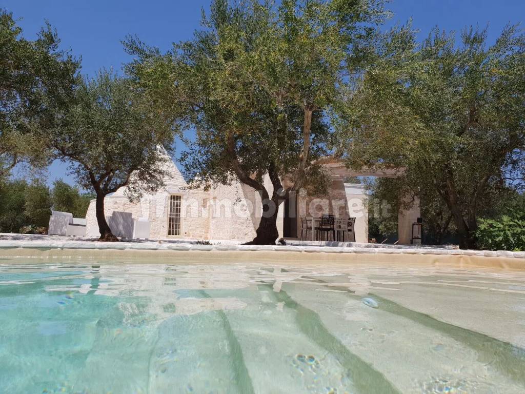 Vendita Villa unifamiliare in Contrada Camastra San C. Ostuni. Buono stato, con terrazza ...
