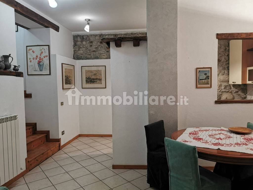 Affitto Appartamento Brivio. Bilocale in via Fossa Castello 31. Ottimo ...