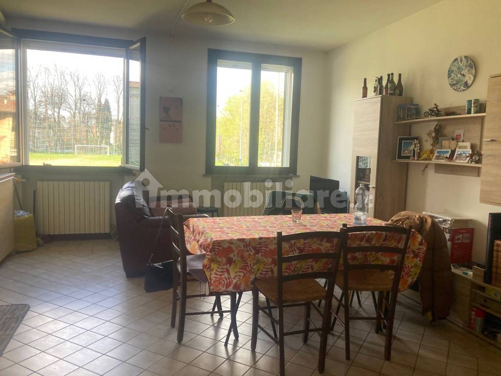 Stanza singola in affitto, affittasi camera singola via Taro Villetta Parma