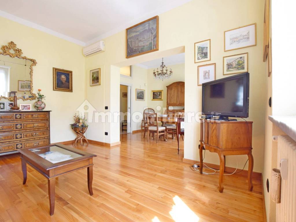 Vendita Appartamento Mondovì. Quadrilocale in via Giovanni e Giacomo ...