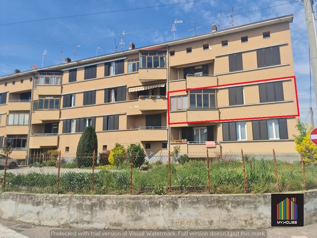 Vendita Appartamento Jerago con Orago. Trilocale in via Alessandro ...