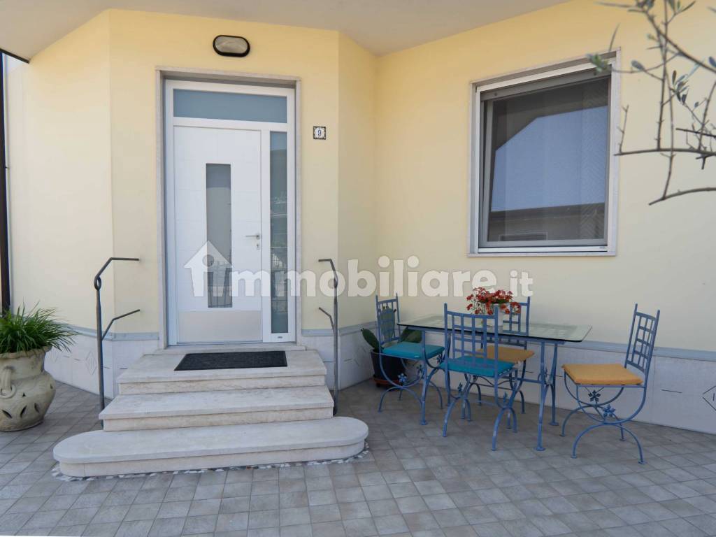 Sale Two-family villa in via Rodolfo Vantini Calcinato. Excellent ...