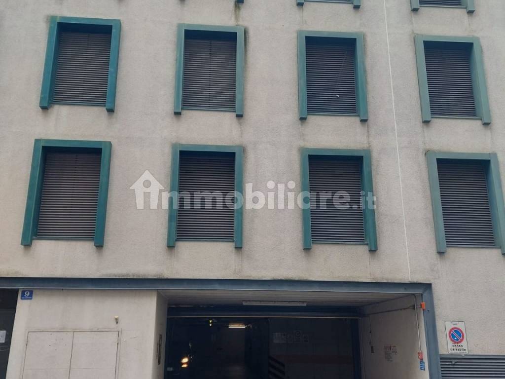 Posto auto - moto via Carpison 9, Trieste, Rif. 120389132 - Immobiliare.it