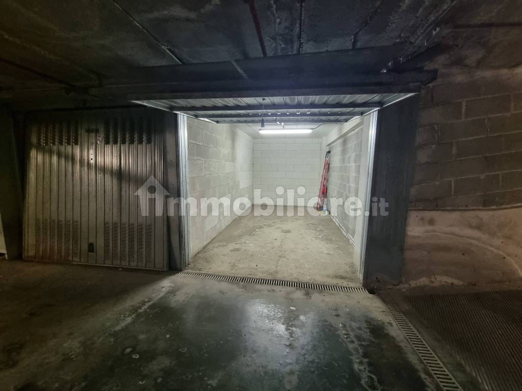 Garage - Box via Antonio di Vincenzo, Bologna, Rif. 120391066 - Immobiliare.it