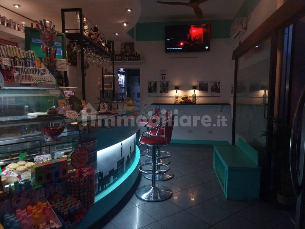 Bar piazza San Jacopino, Firenze, Rif. 120173352 - Immobiliare.it