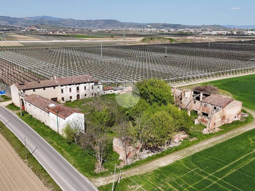 Vendita Casa colonica in via Buggia 5 Belfiore. Da ristrutturare, 462 ...