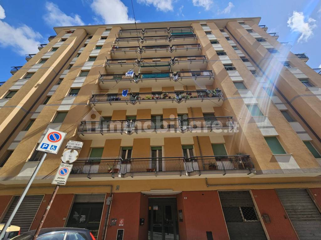 Vendita Appartamento in via Sergio Piombelli. Genova. Buono stato ...