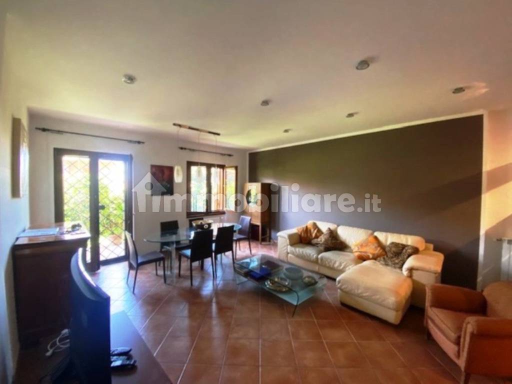 Affitto Appartamento in via Angelo Celli. Frascati. Ottimo stato, piano ...