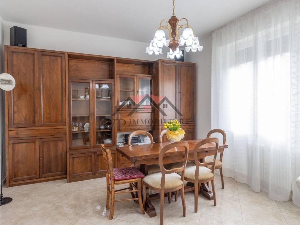 Vendita Appartamento Pomarance. Quadrilocale in viale Roma,. Ottimo stato, piano terra ...