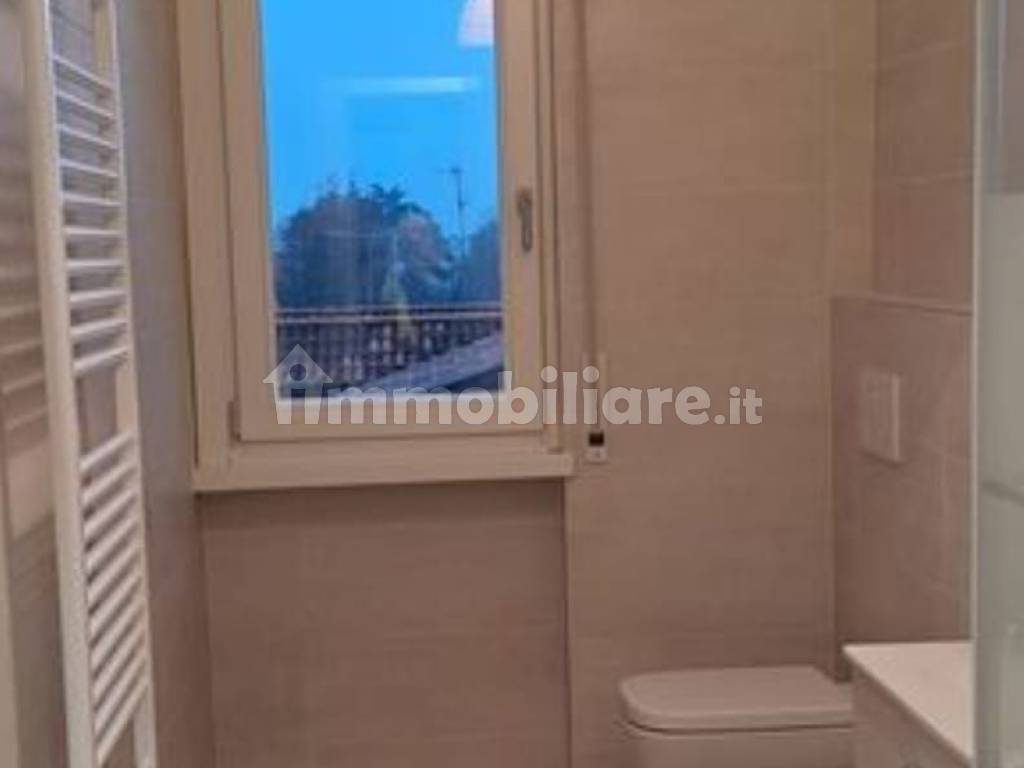 Single room for rent, single room rent via Castel Colonna 34 Colli ...