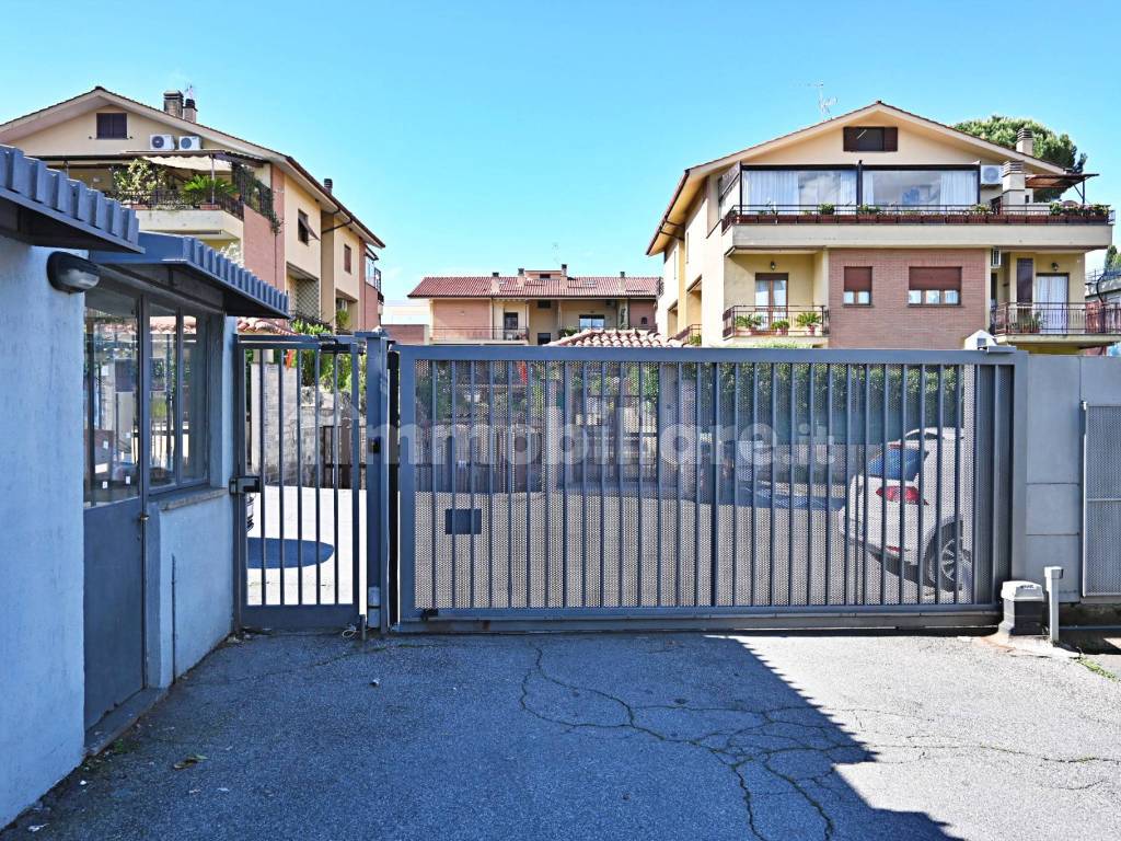 Vendita Appartamento Roma. Trilocale in via Pupinia 15. Ottimo stato ...