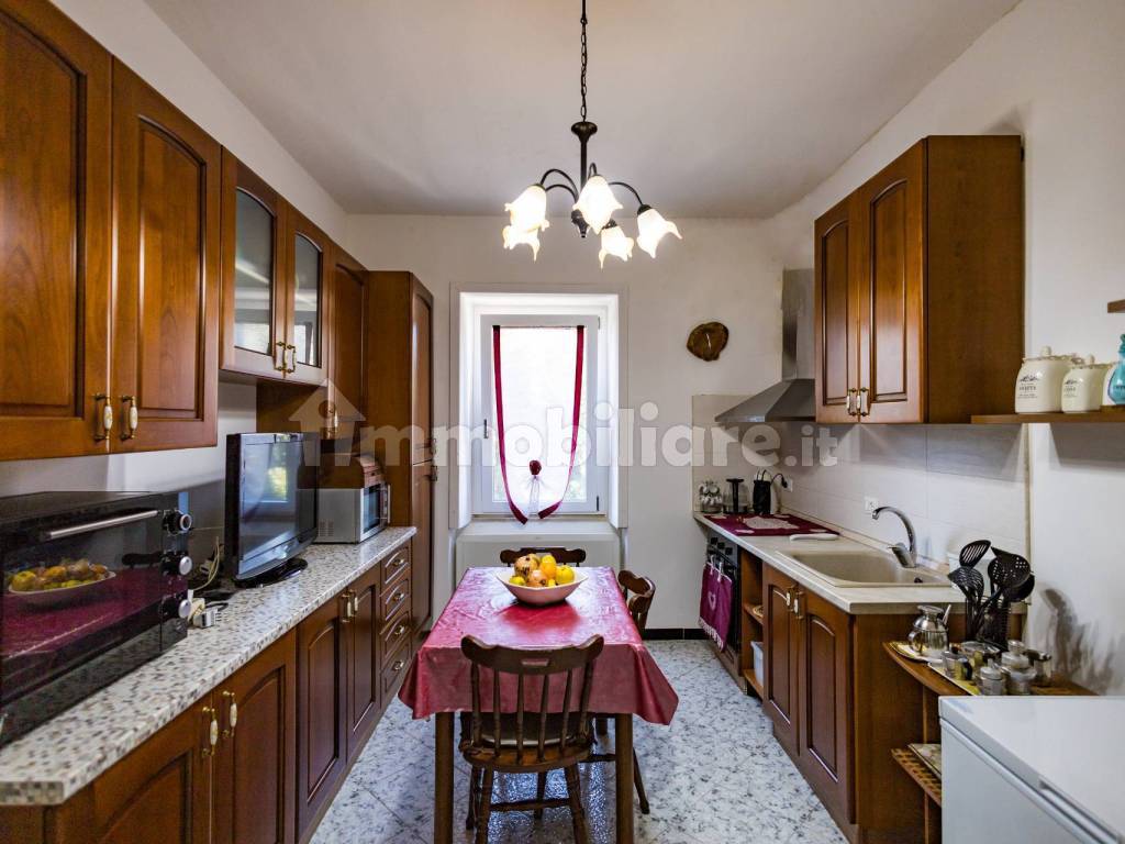 Vendita Appartamento in piazza Ina- Casa 6/c. Vernole. Ottimo stato ...