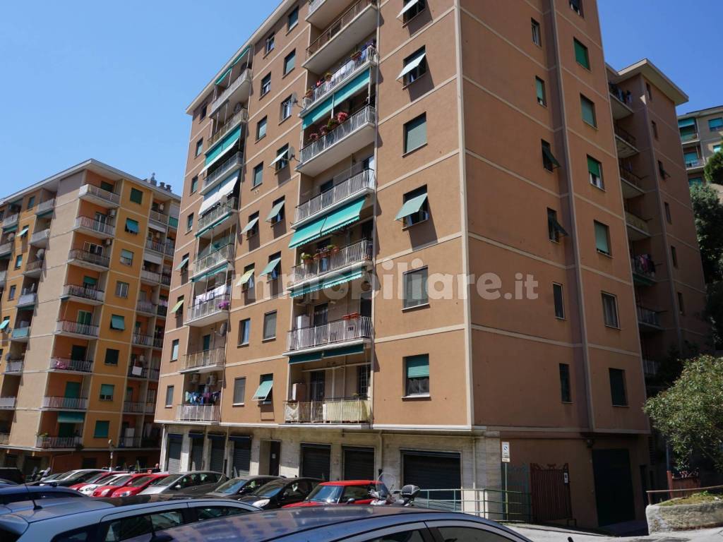 Vendita Appartamento in via Generale Manfredo Fanti 10. Genova. Buono ...