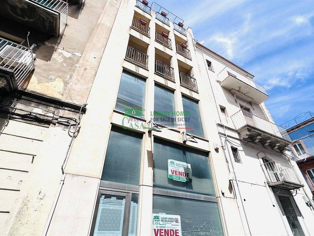 Palazzo - Edificio C.so Italia, Ragusa, Rif. 120499312 - Immobiliare.it