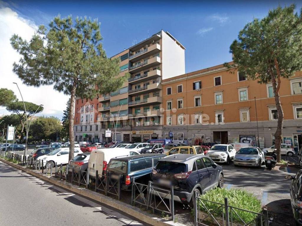 Locale commerciale piazza dei Re di Roma, Roma, Rif. 120545904 ...