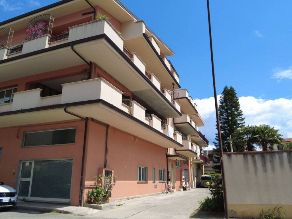 Vendita Appartamento Siderno. Bilocale in via Trieste 71. Buono stato ...