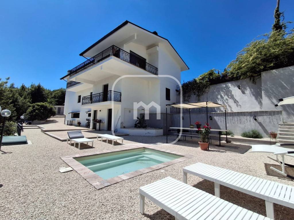 Vendita Villa unifamiliare in via Colle Villa Zagarolo. Nuova, posto ...