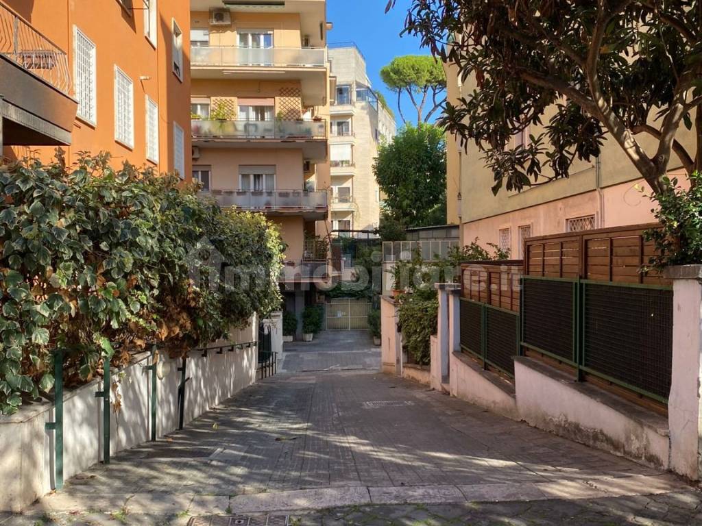 Vendita Appartamento Roma. Bilocale in via del Vascello. Buono stato ...