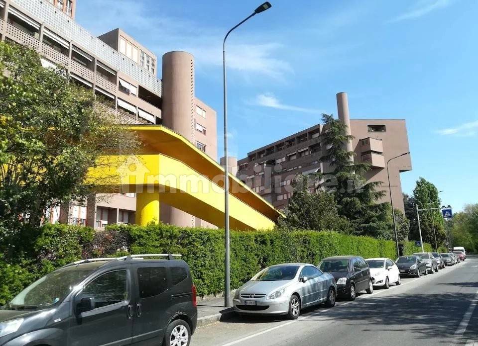 Locale commerciale con laboratorio via Francesco Cilea, 106, Milano ...