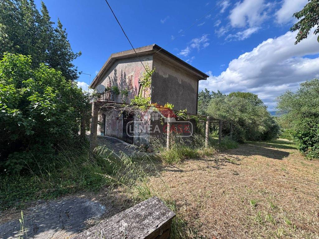 Vendita Villa unifamiliare in Colle dell'Oro Zagarolo. Da ristrutturare ...