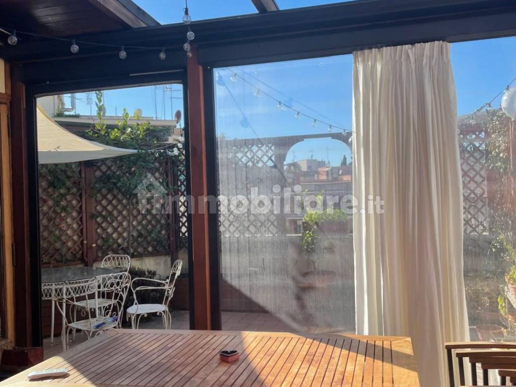 Affitto Attico in via del Vascello 23 Roma. Ottimo stato, con terrazza ...