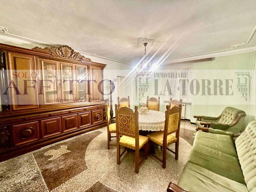 Vendita Terratetto unifamiliare in via Toselli Fresonara. Buono stato ...