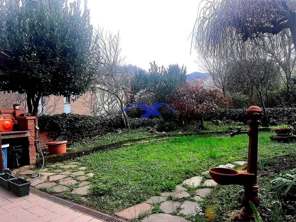 Vendita Villa a schiera Monte San Pietro. Ottimo stato, posto auto, con ...