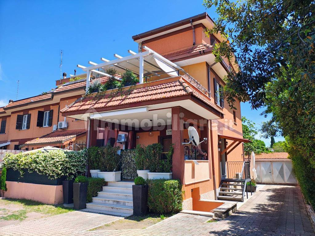 Vendita Appartamento Roma. Trilocale in via Mario Pilati 46. Ottimo ...