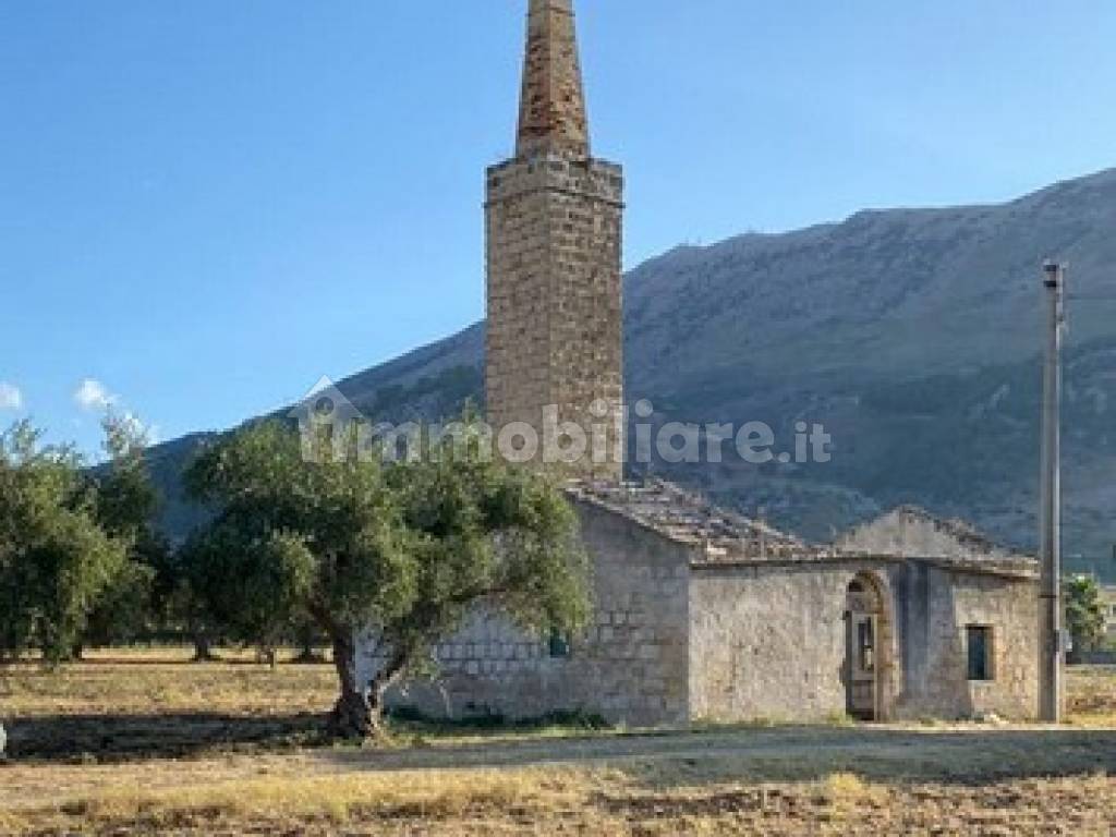 Locale commerciale via Angelo Morello, Carini, Rif. 120727076 ...