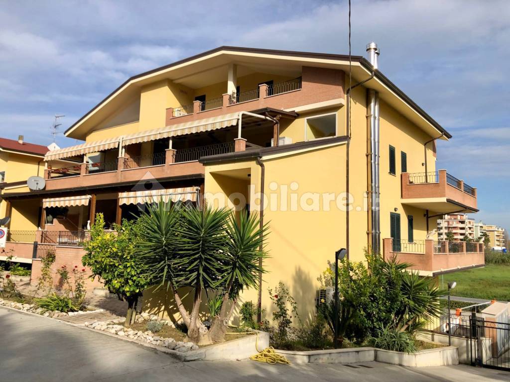 Vendita Mansarda in via Adriatica Alba Adriatica. Ottimo stato, posto ...