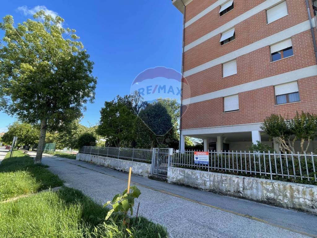 Vendita Appartamento in via Fausto Coppi 14. Jesi. Buono stato, quarto ...