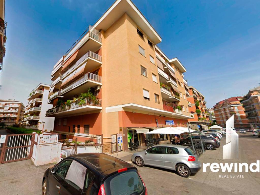 Garage - Box via Val Maggia, Roma, Rif. 120730468 - Immobiliare.it