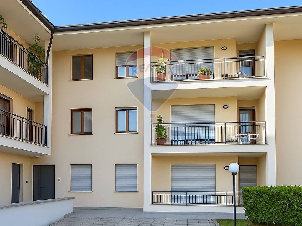 Vendita Appartamento Meina. Trilocale in via Minazza 24. Buono stato ...