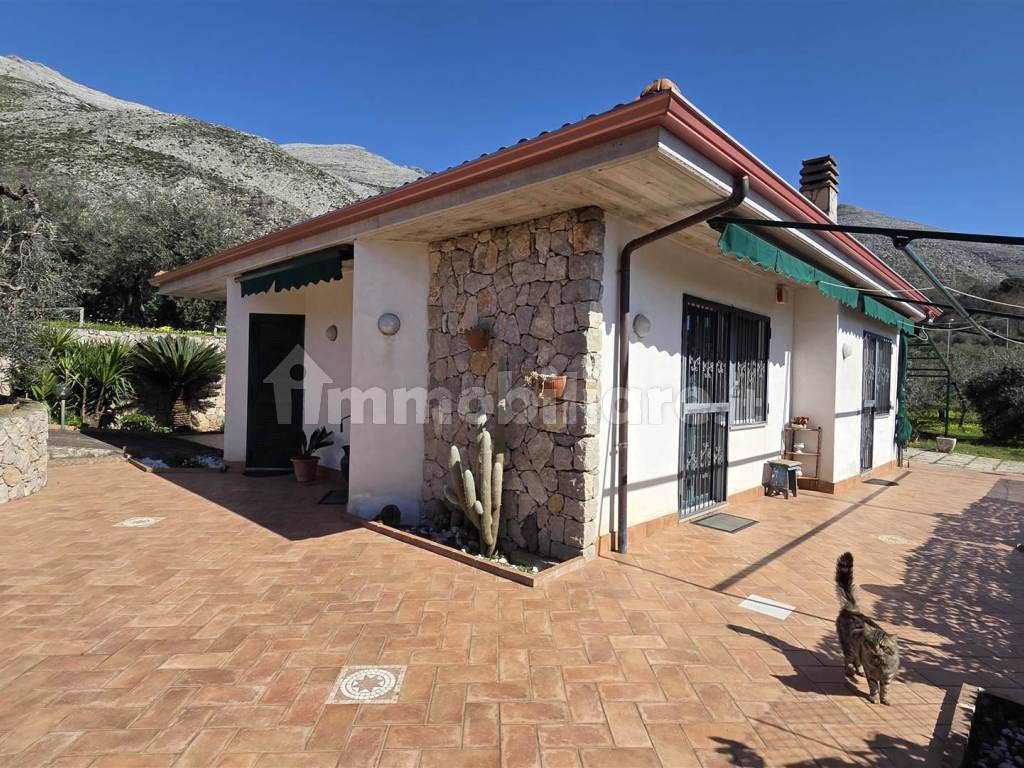 Vendita Villa unifamiliare in via Provinciale Trivio-Castellonorato 22 ...