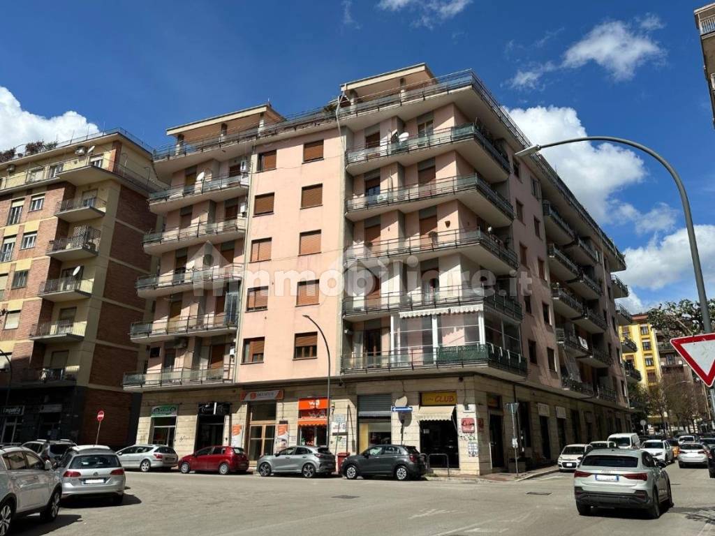 Vendita Appartamento in via Michele Capozzi 4. Avellino. Buono stato ...