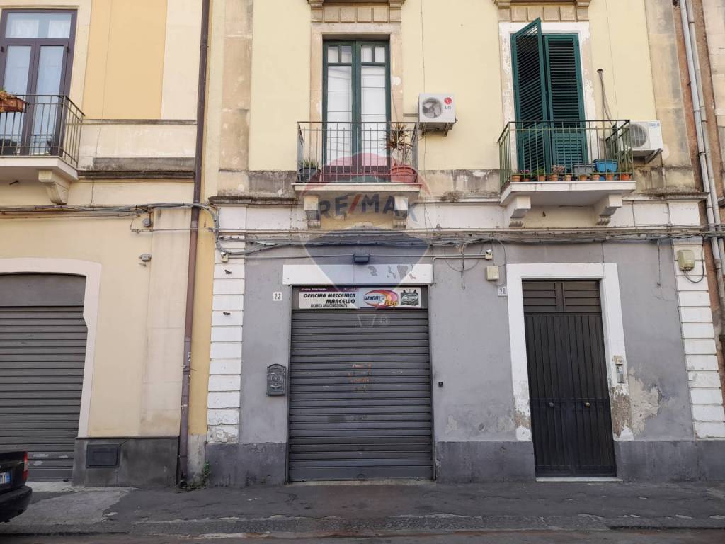 Locale commerciale, Catania, Rif. 120766054 - Immobiliare.it