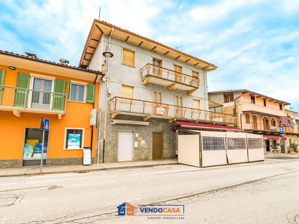 Vendita Appartamento in via Roma 19. Pagno. Da ristrutturare, secondo ...