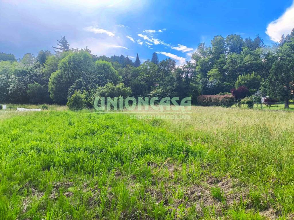 Terreno edificabile via Grazia Deledda, Tradate, rif. 120772458 ...