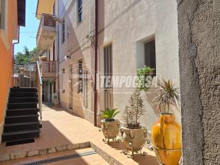 Detached houses for sale in area Ortoliuzzo - San Saba, Messina ...