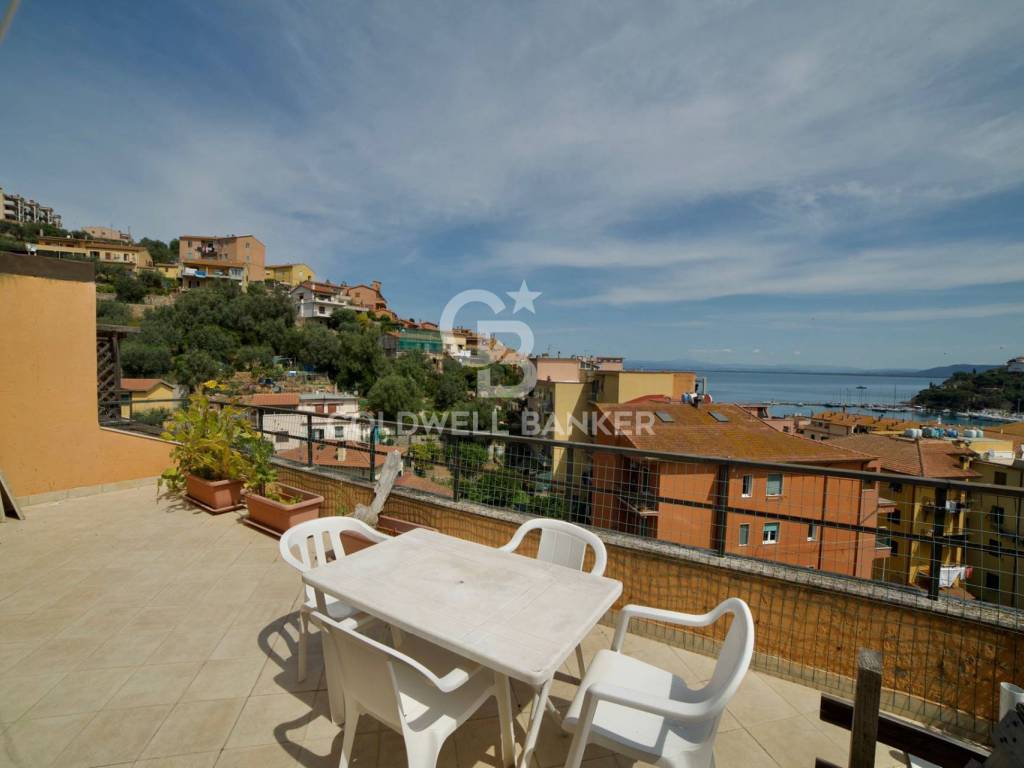 Vendita Attico in via Oliveto snc Monte Argentario. Buono stato, con ...