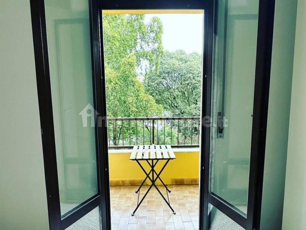 Affitto Appartamento Milano. Monolocale in piazza Insubria 24. Ottimo ...