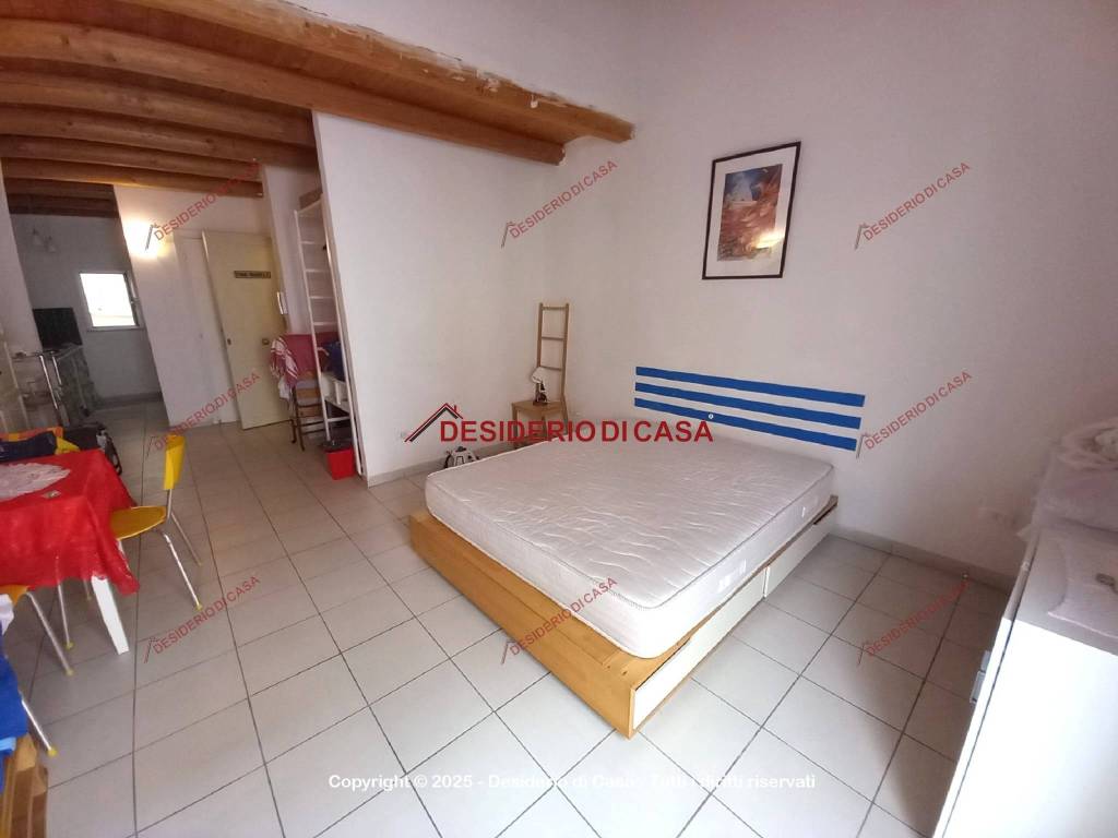 Affitto Appartamento Palermo. Monolocale in via della Rosa alla ...