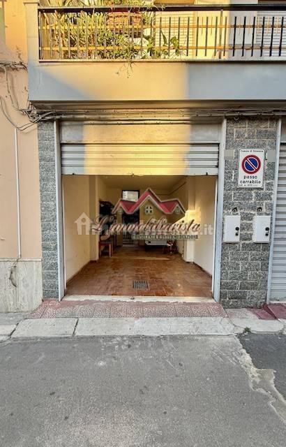 Garage - Box via Andrea Capozzi, Valenzano, Rif. 120891482 - Immobiliare.it