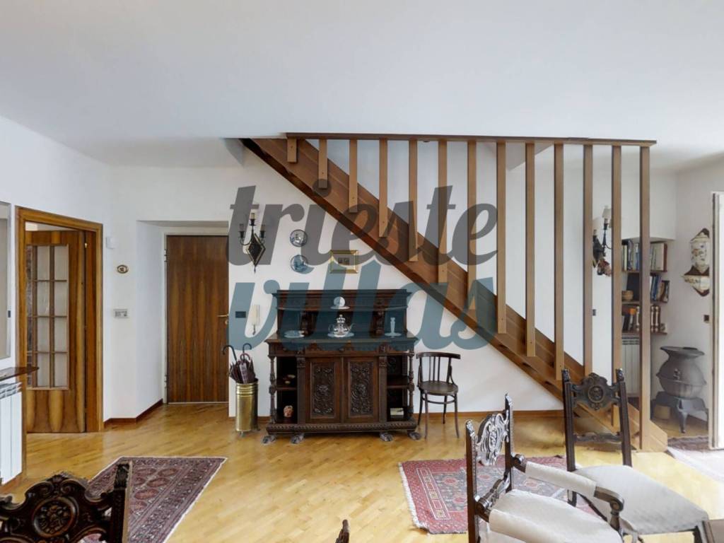 Rent Apartment in via Francesco Crispi 55. Trieste. Good condition, on ...