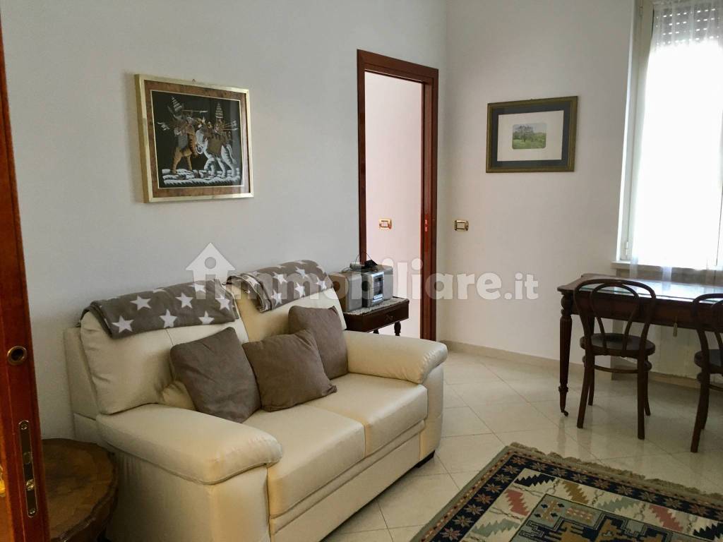 Affitto Appartamento Roma. Trilocale in via di Torrevecchia 7. Ottimo ...