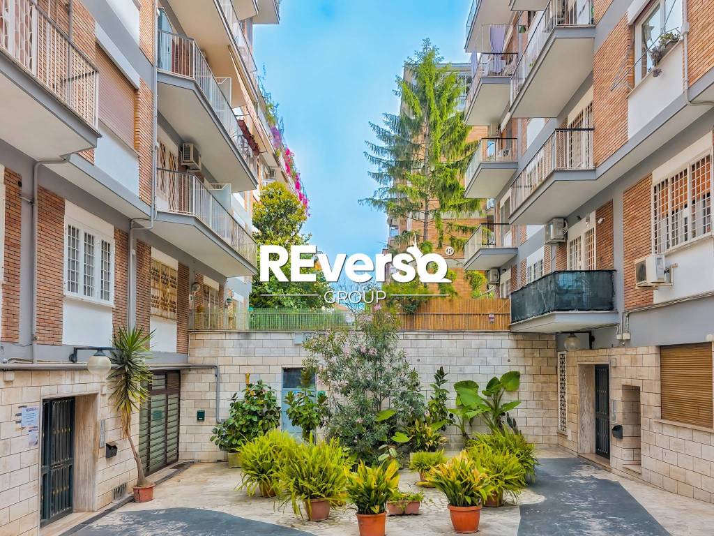 Vendita Appartamento Roma. Trilocale in via Alessandro Codivilla 14. Da ...